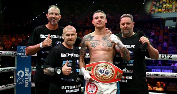 Blake Wins Title - GOLD 1242 & GOLD FM 98.3